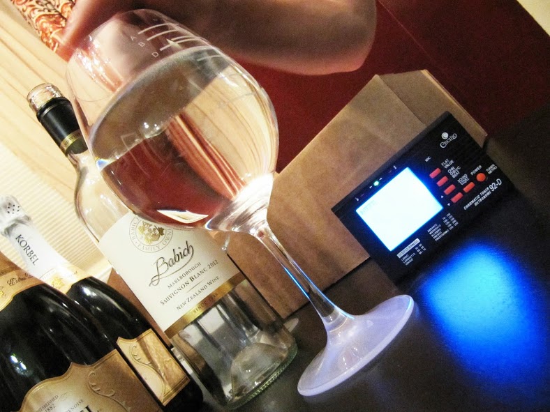 Gift Lab: How to Make Music by Playing Wine Glasses – The Goods