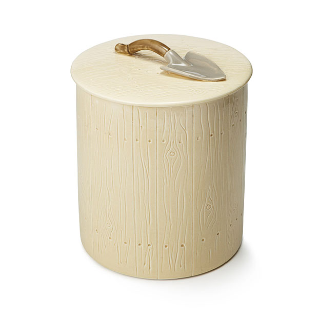 Breaking the Mold: Paul Brothe’s Ceramic Compost Container – The Goods