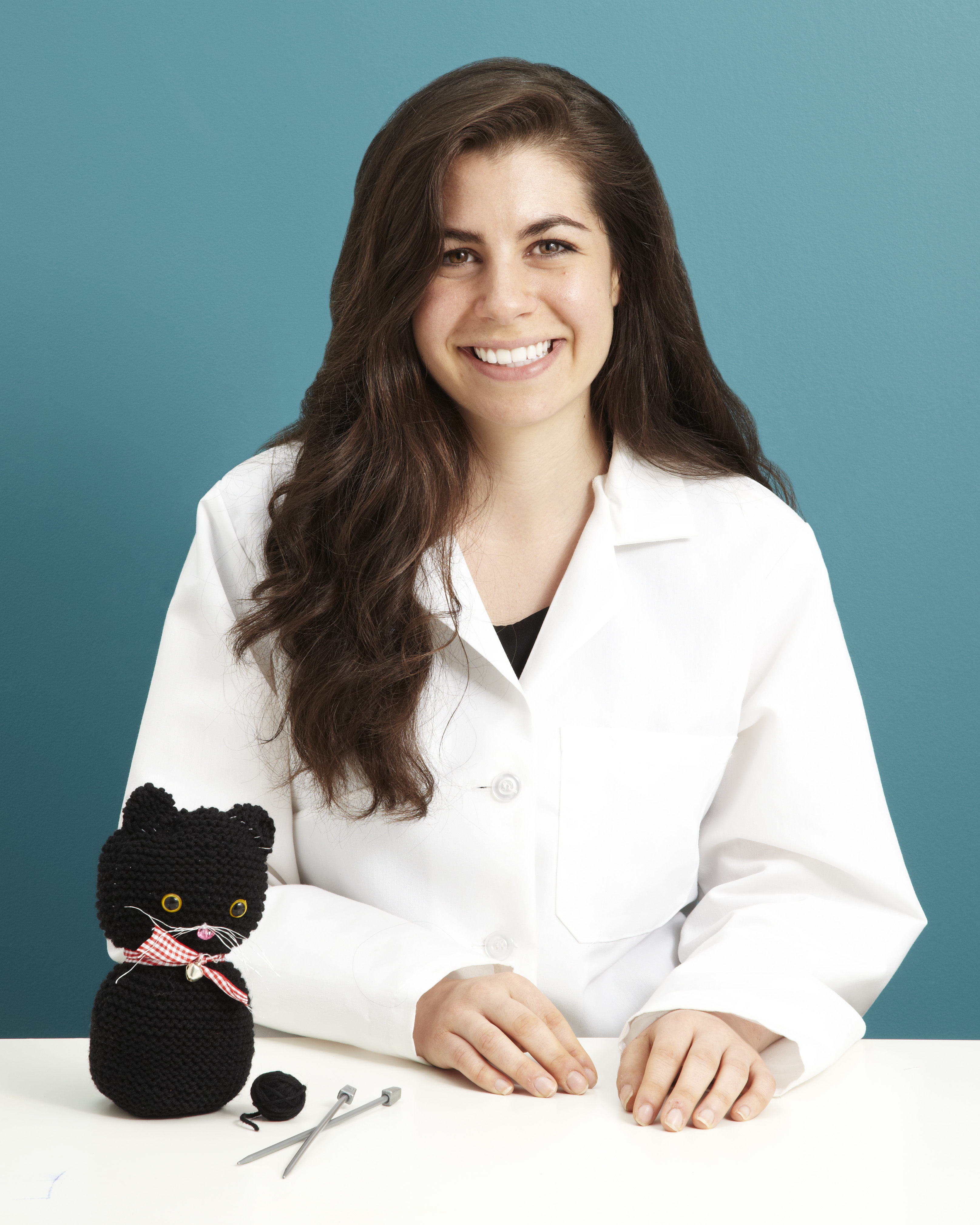 Gift Lab: Learning How to Knit with the Knitty Kitty -The Goods